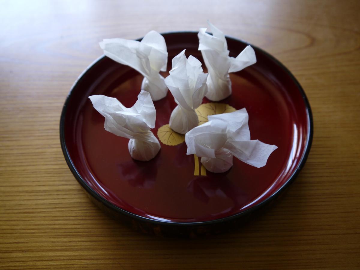花相撲源氏張膽 _ 花相撲 支度部屋 : Actor Nakamura Nakazô I as Chinzei Hachirô ...
